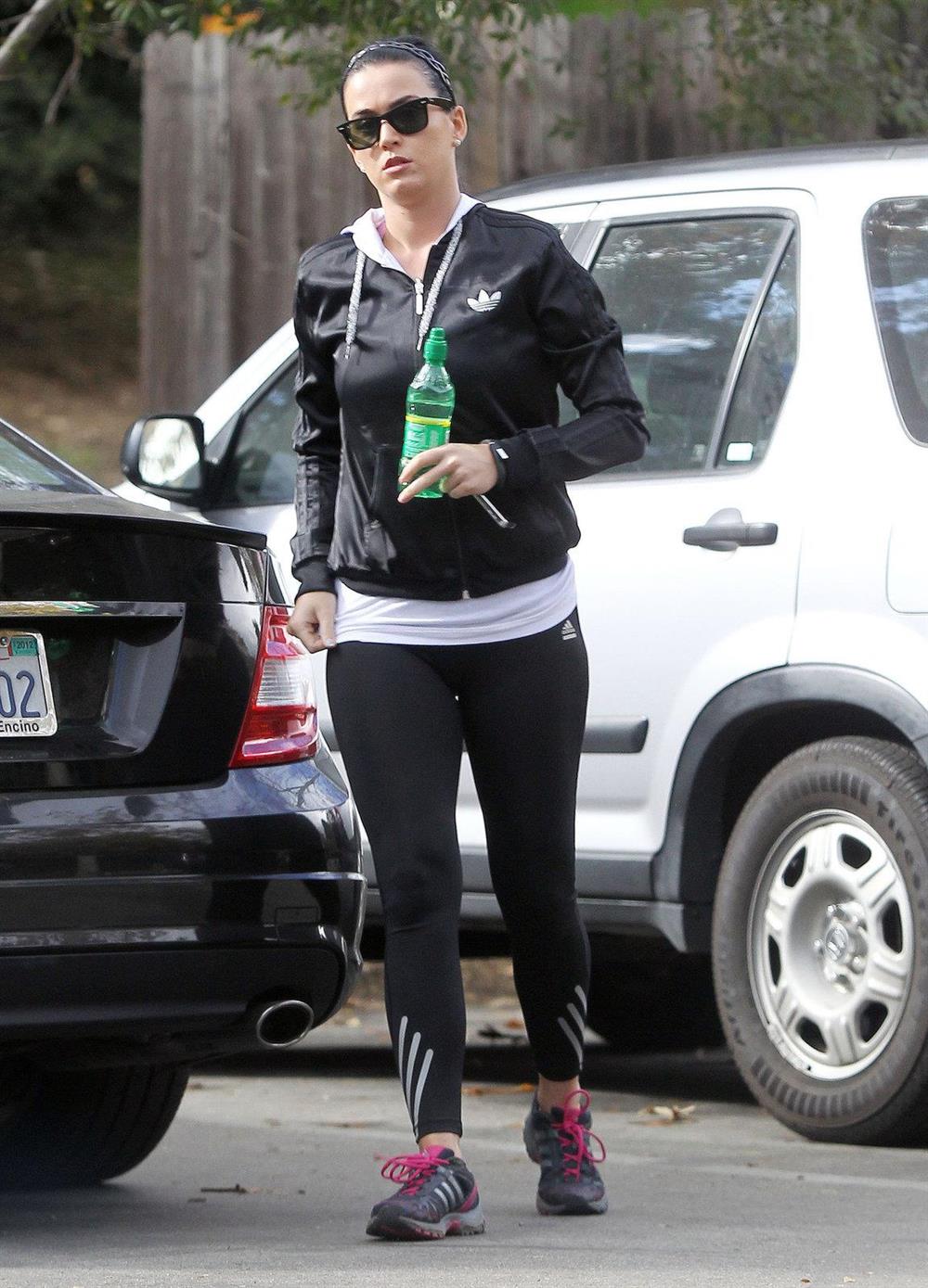 Katy Perry goes for a hike in Los Angeles 1/6/13