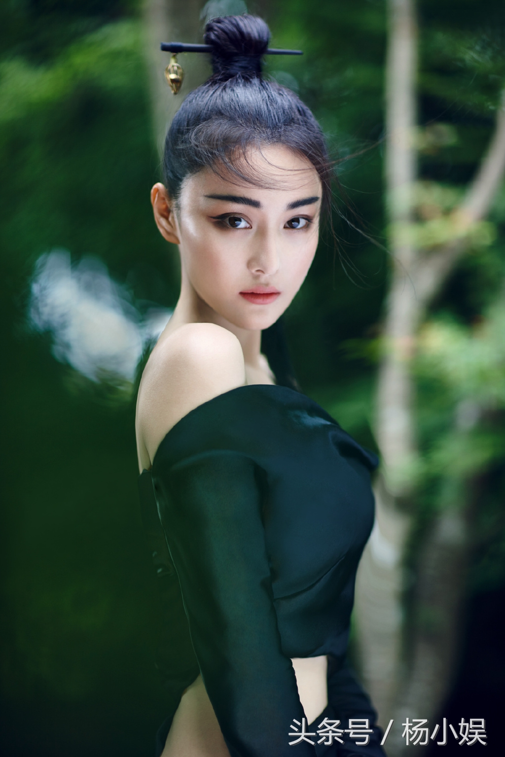 Vivian Zhang Xinyu Pictures